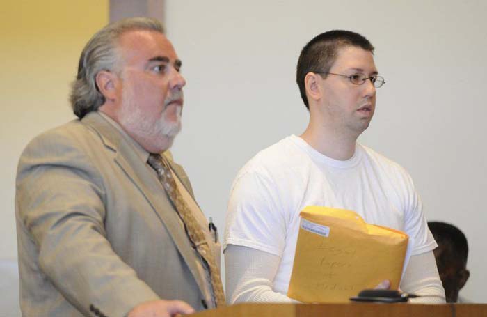 Teacher gets prison time for impregnating 13-year-old student ...