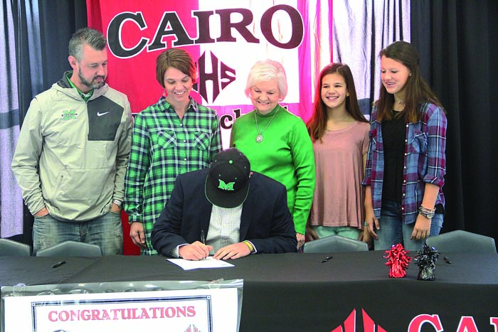 Syrupmakers sign 10 to football scholarships | Thomasville Times-Enterprise